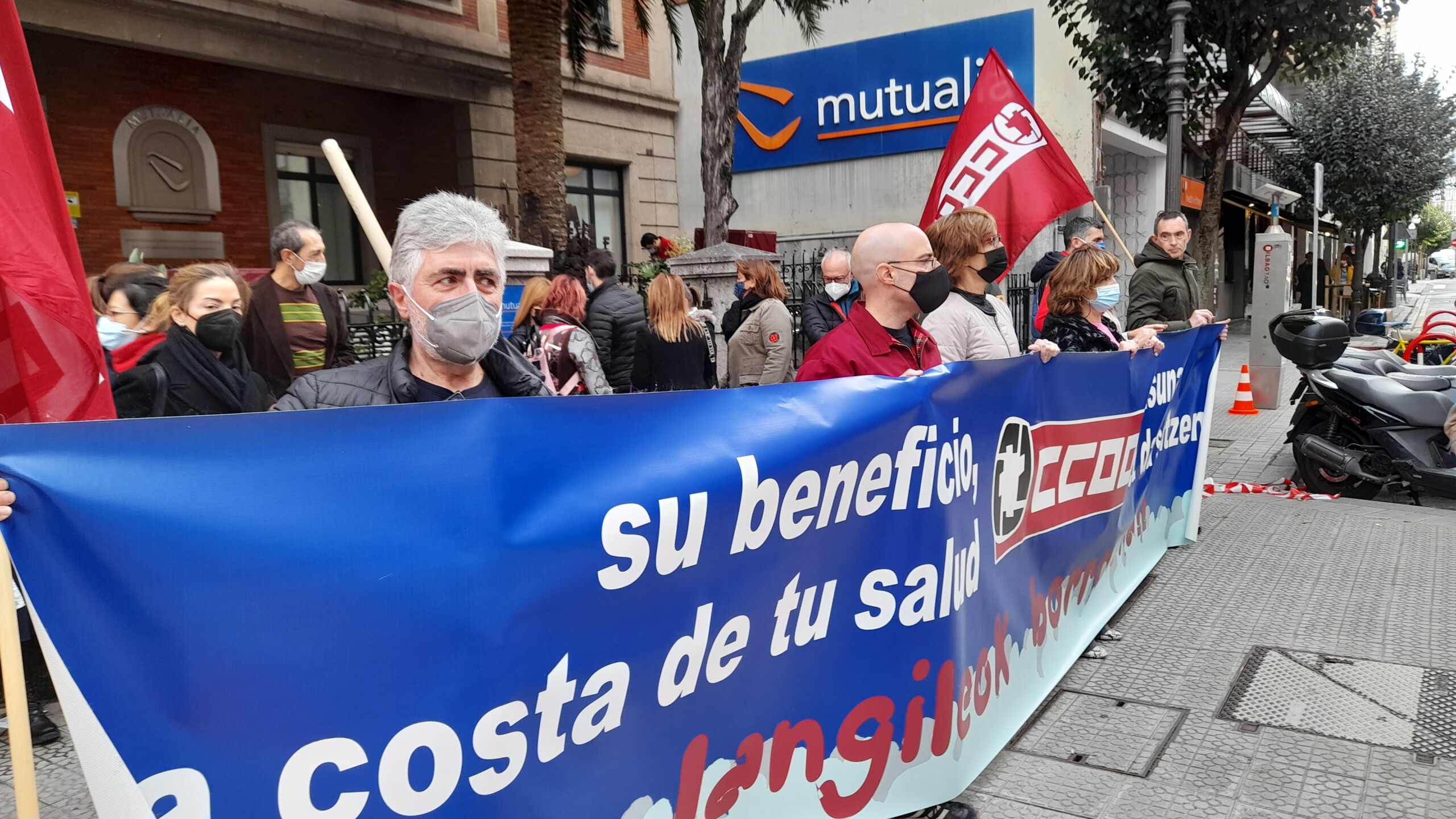 El drama de las altas médicas "indebidas" a trabajadores aún enfermos: "Las mutuas deben decidir ...