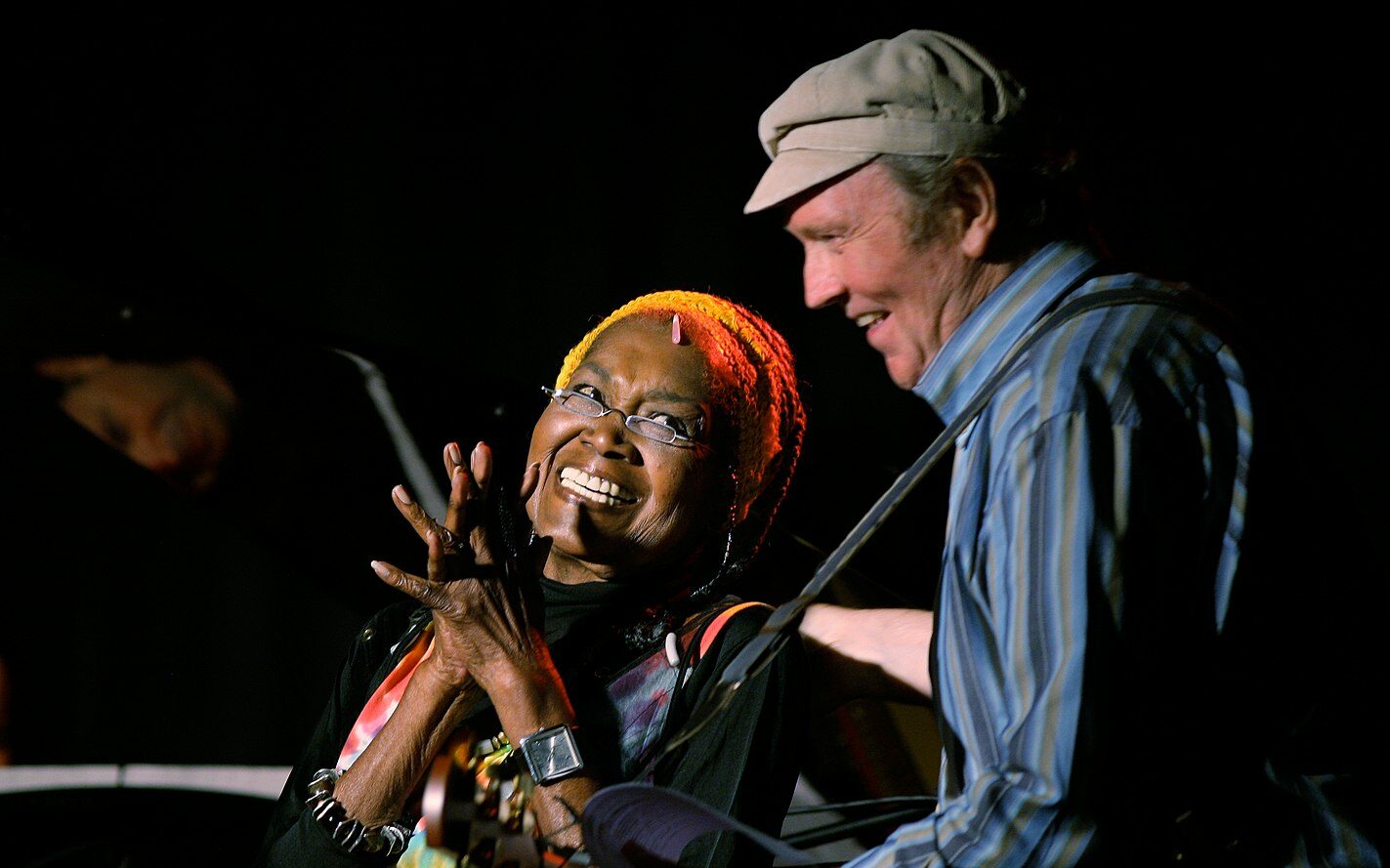 Liam Clancy, leyenda de la música folk irlandesa