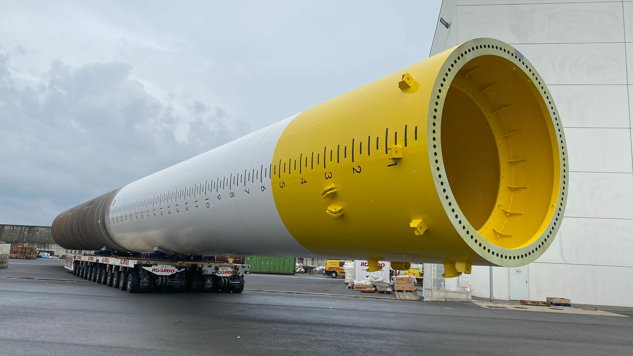Iberdrola y Haizea Wind Group generarán 350 empleos en el Puerto de Bilbao