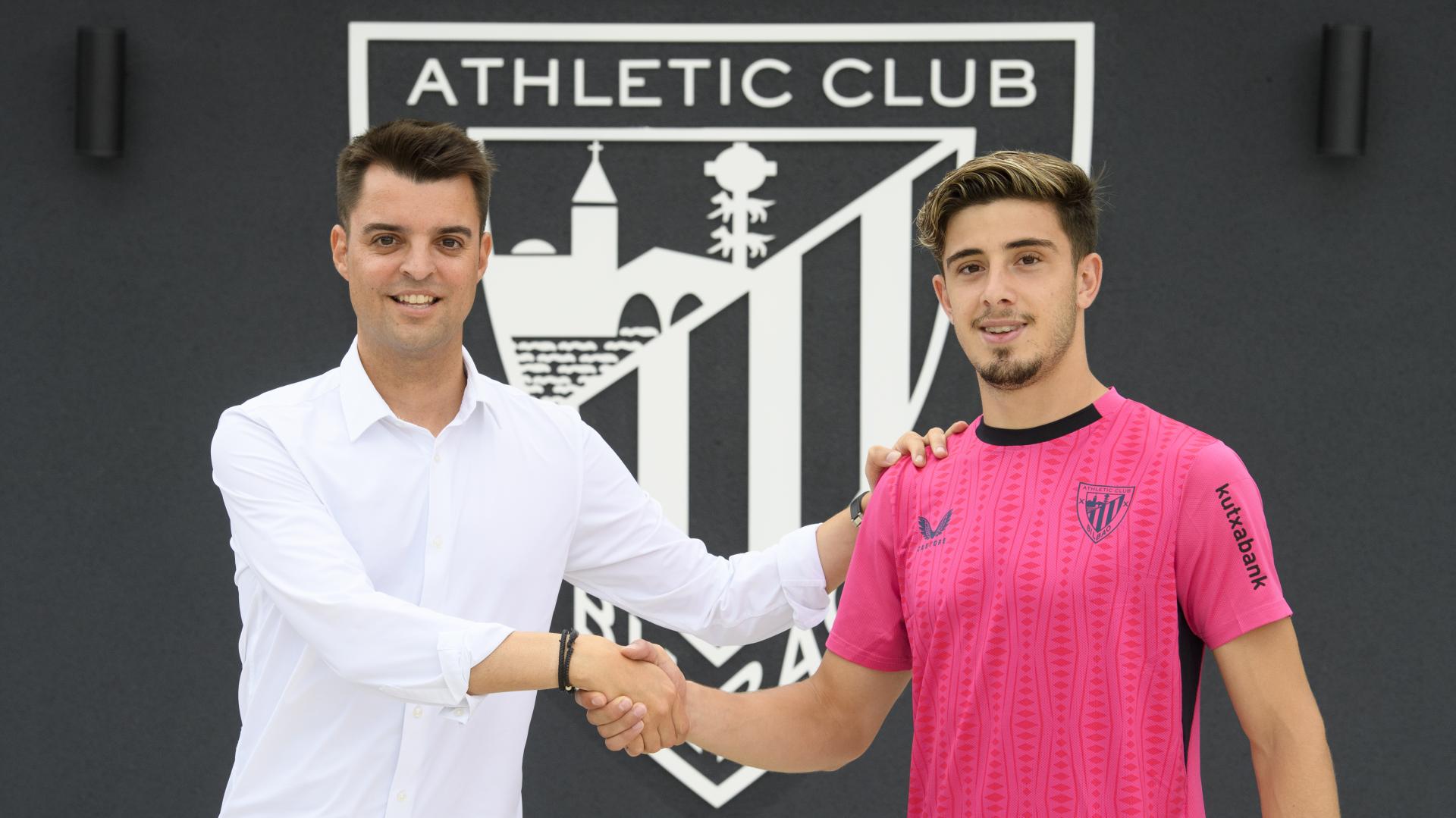 Serrano renueva dos años y se va al Zwolle