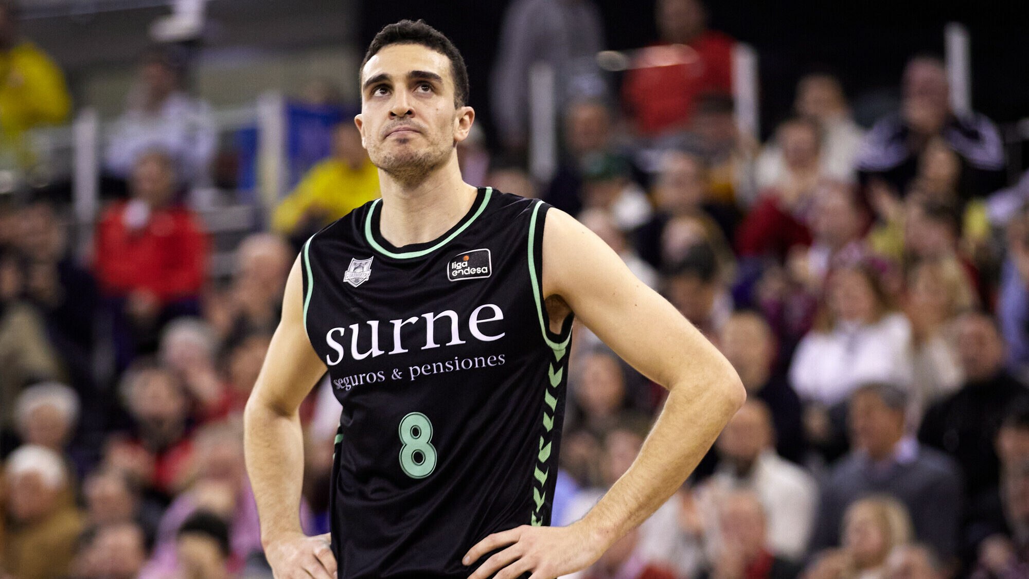 Exhibición ofensiva de Álex Reyes sin premio en Granada (87-79)