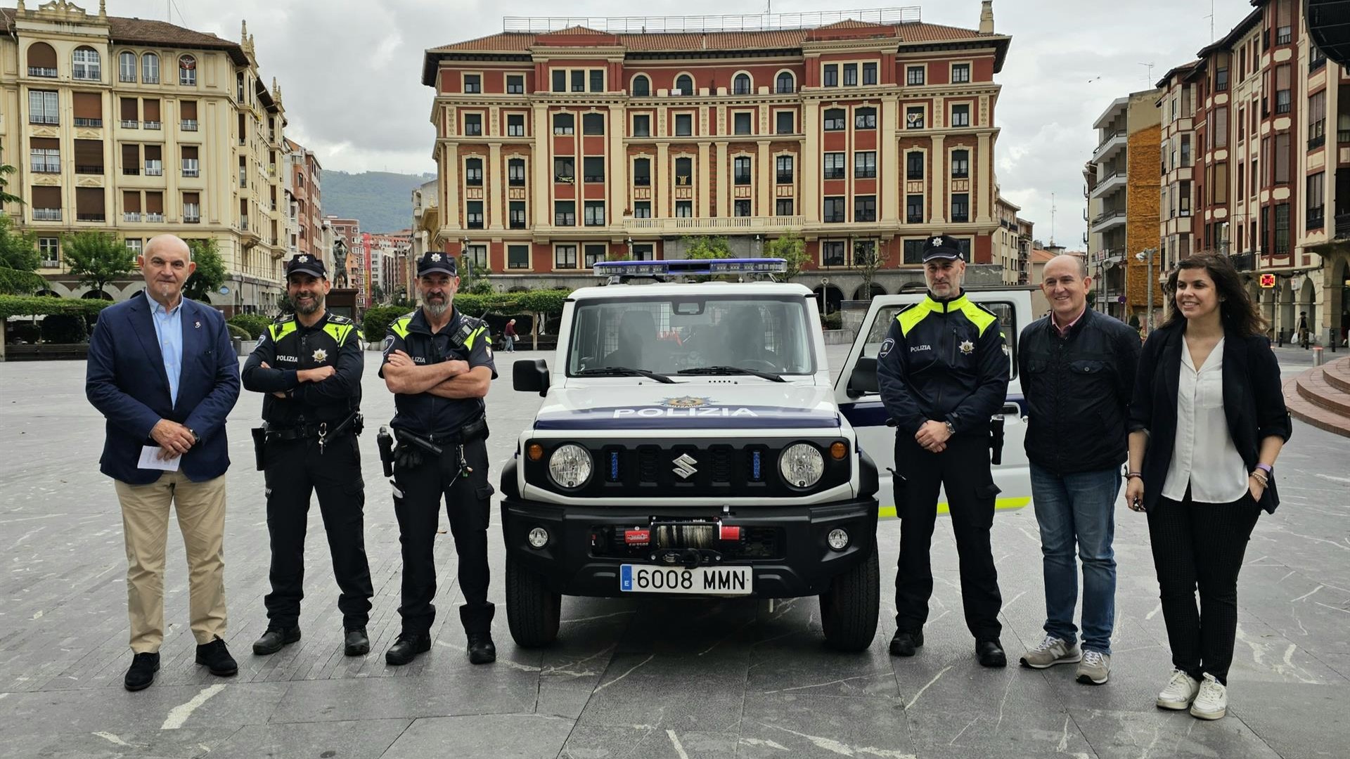Barakaldo incorpora un todoterreno a la Policía Local para vigilar los ...