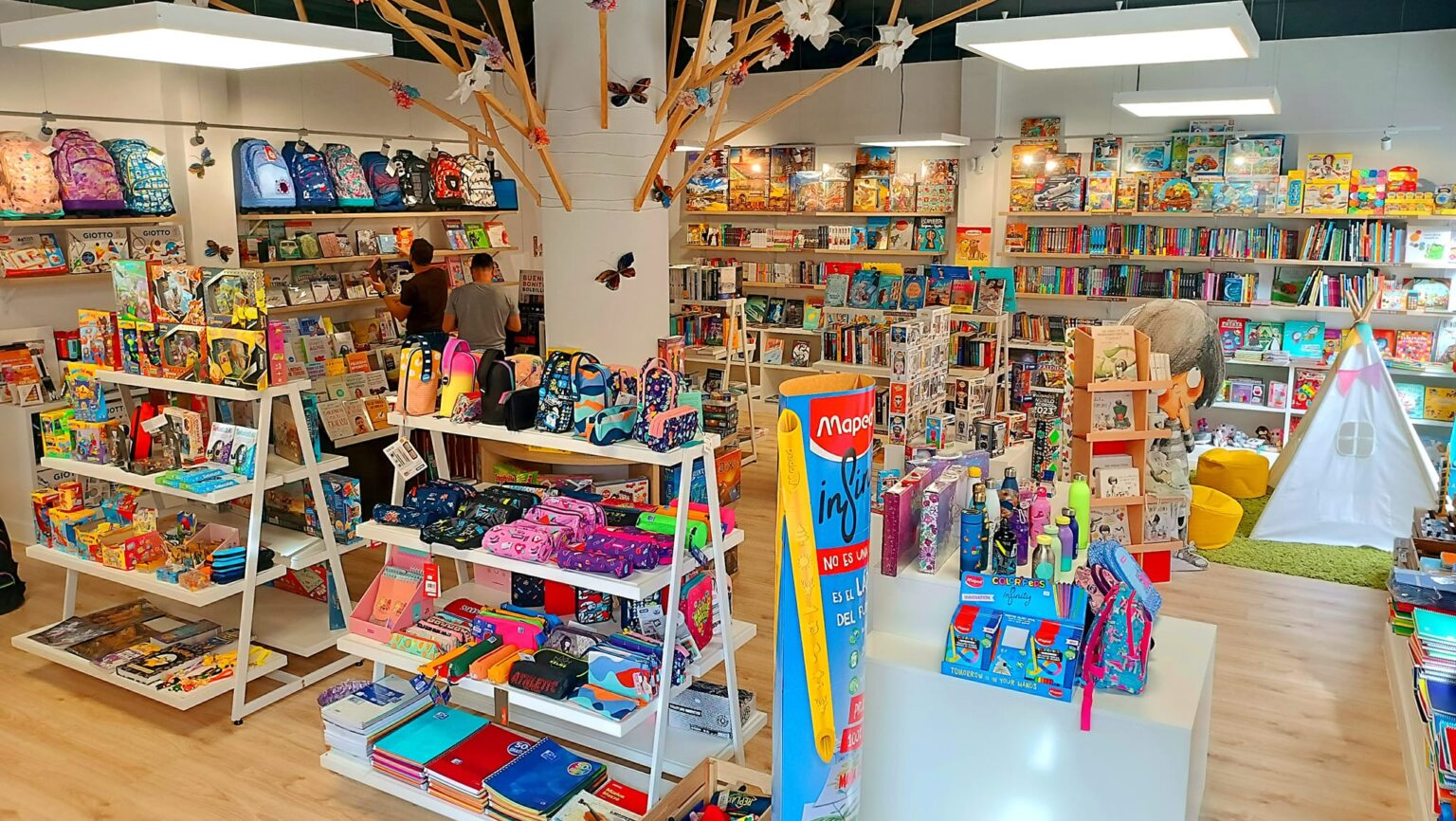 Amalur Liburudenda, 30 años cuidando el euskera desde la cultura